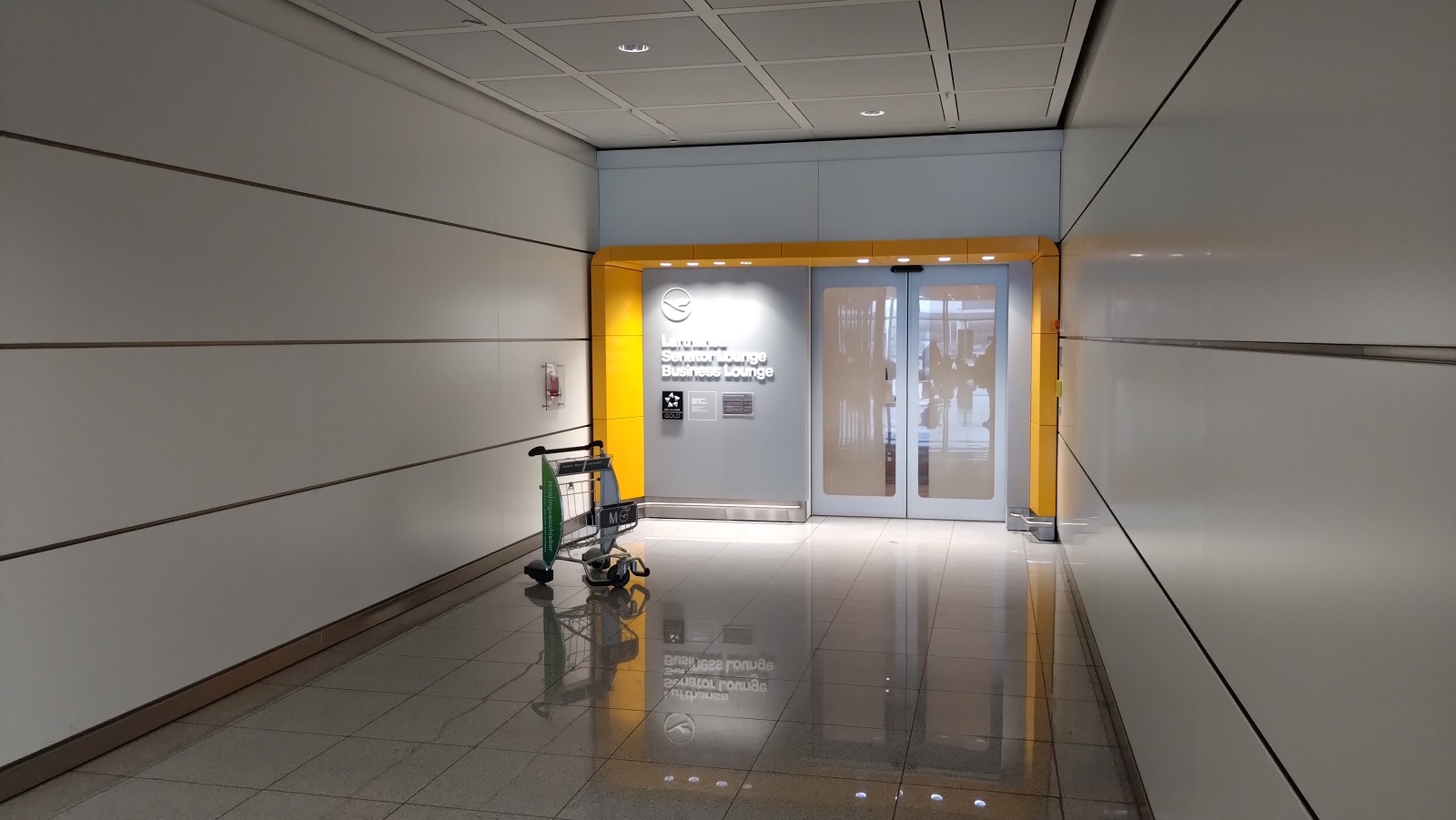 Onko OP Lounge Helsinki-Vantaalla hyvä? - Fly for Points