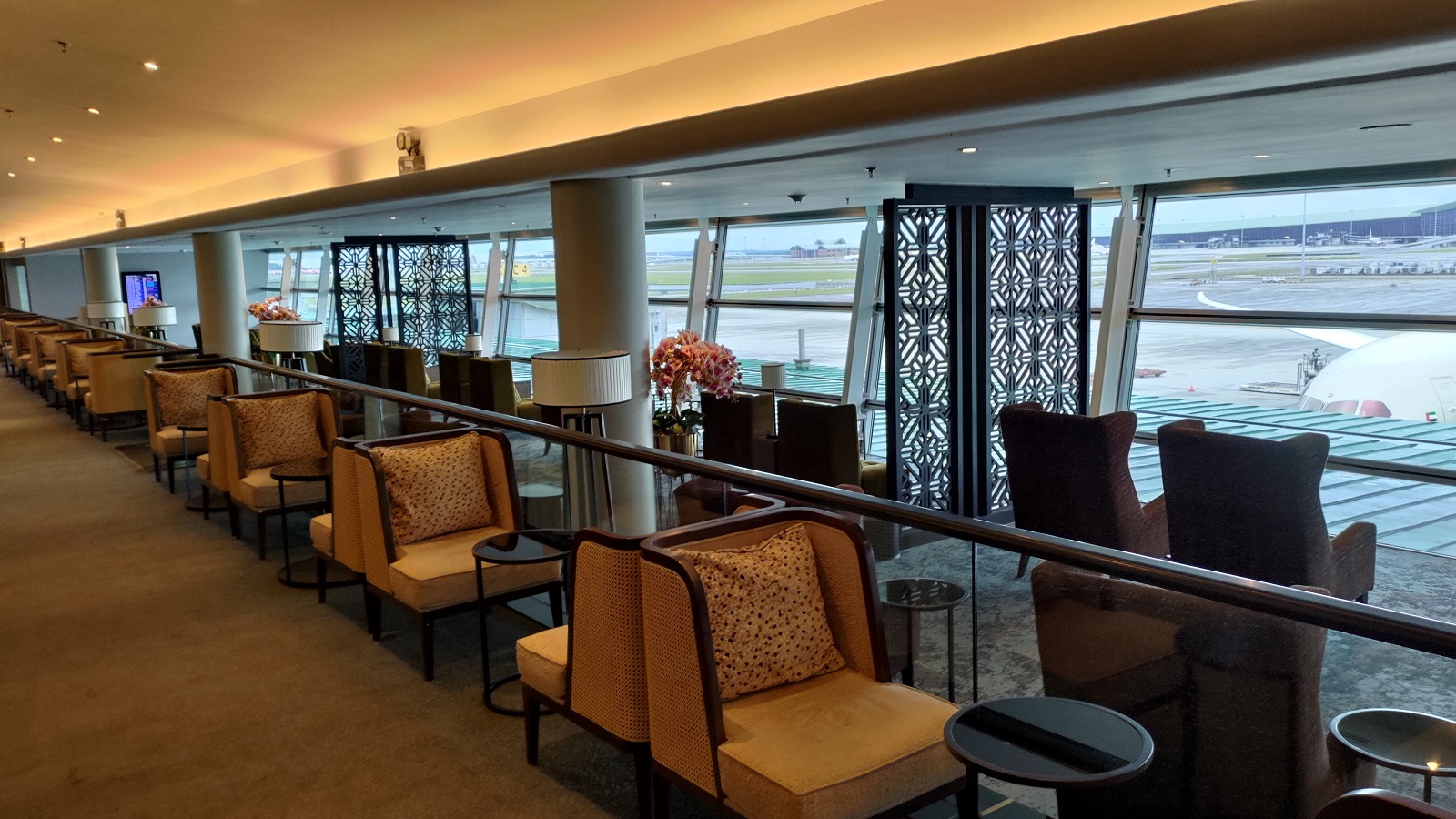 Malaysia Airlines first class lounge in Kuala Lumpur - Fly for Points