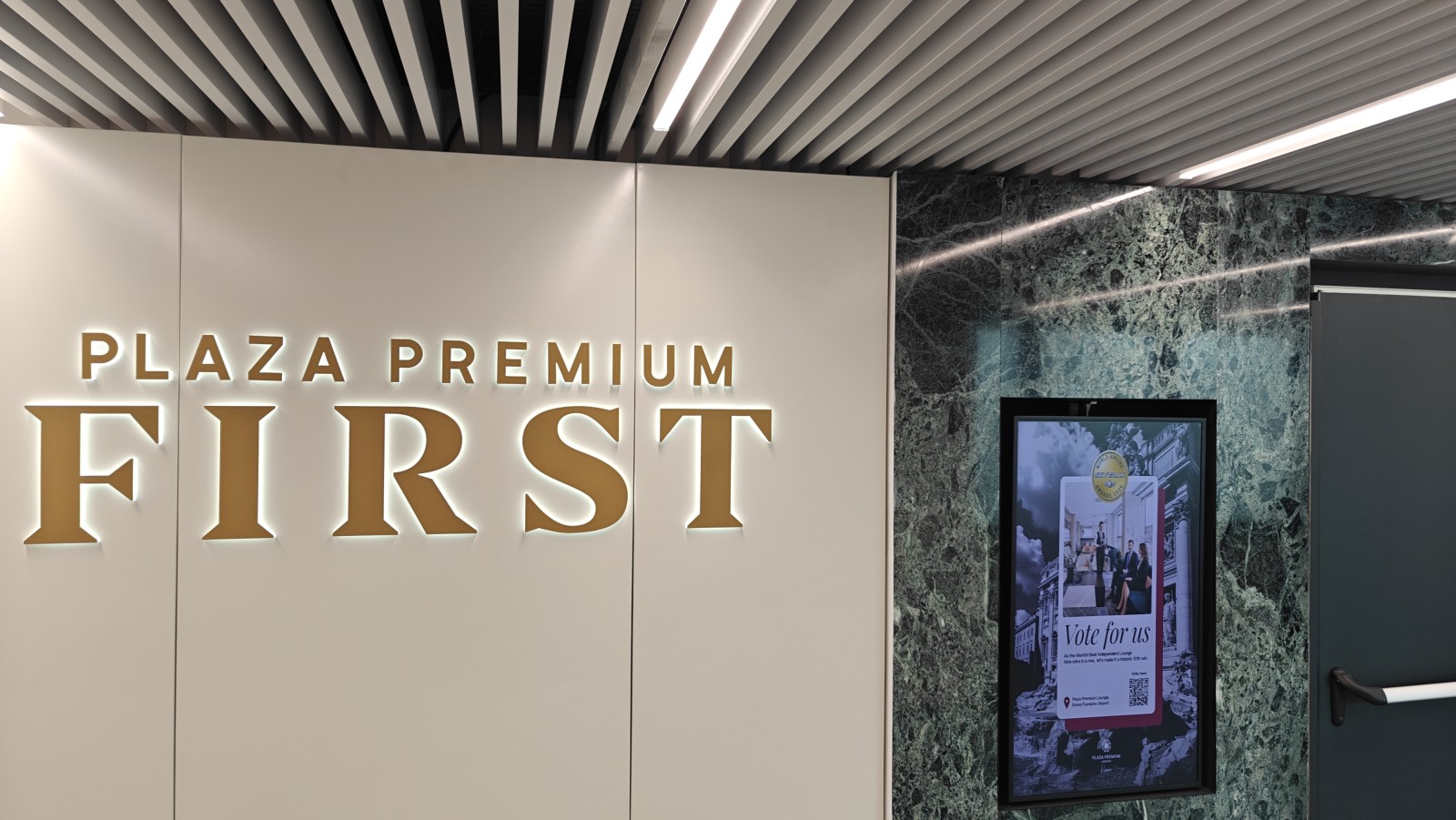 Plaza Premium First Class Lounge Rome Airport Review - Fly for Points